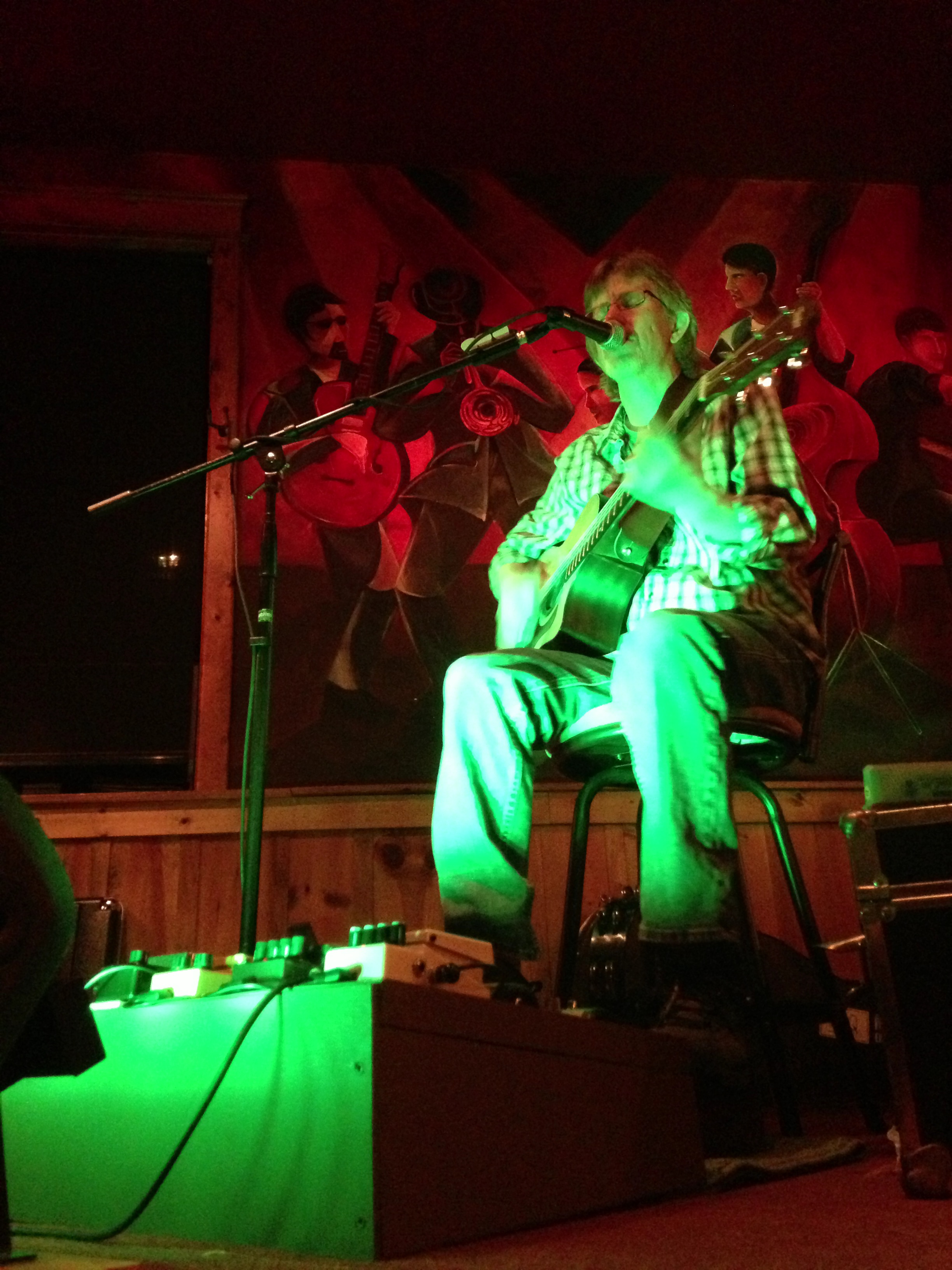 Bernie Thompson - Photos