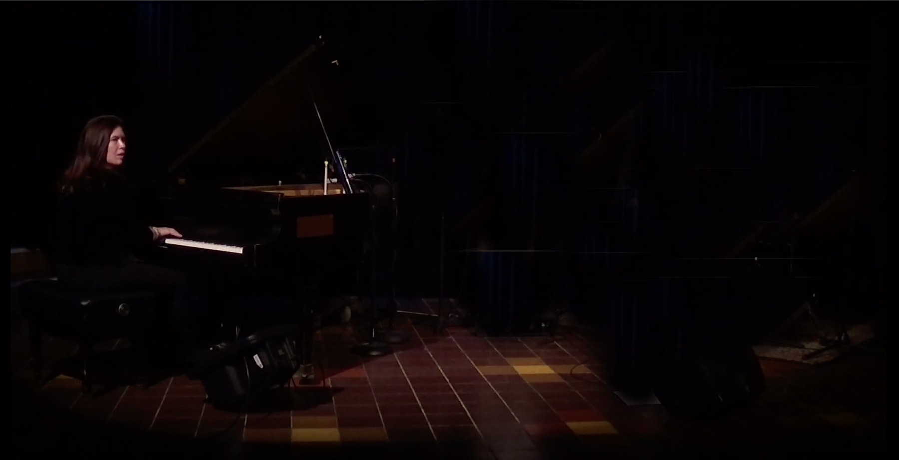 Nicole Pesce - Live Performances