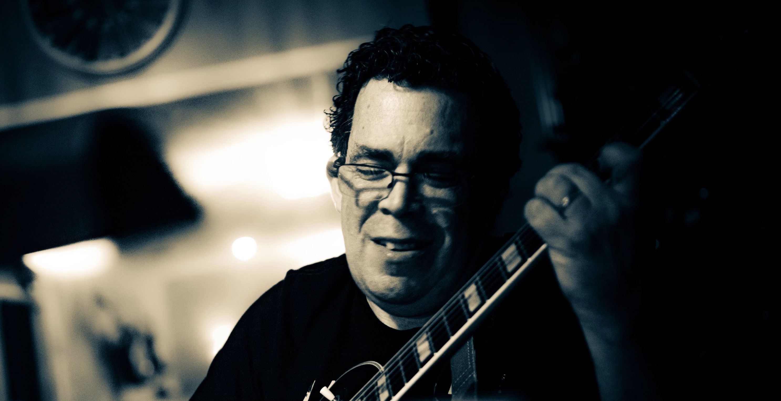Guitarist David Snow