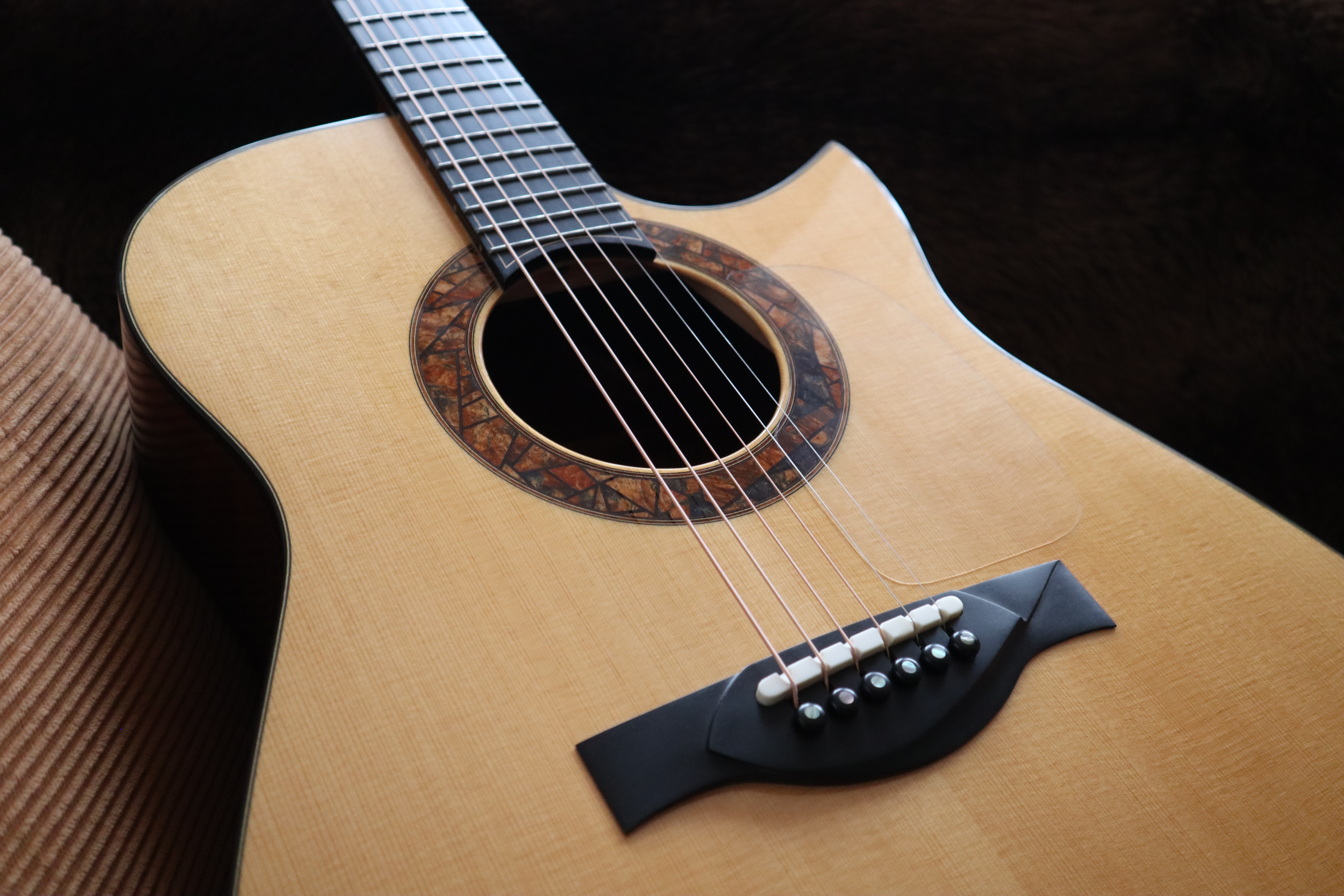 ARE LUTHIER MADE MODERN GUITARS JUST FOR FINGERSTYLE?